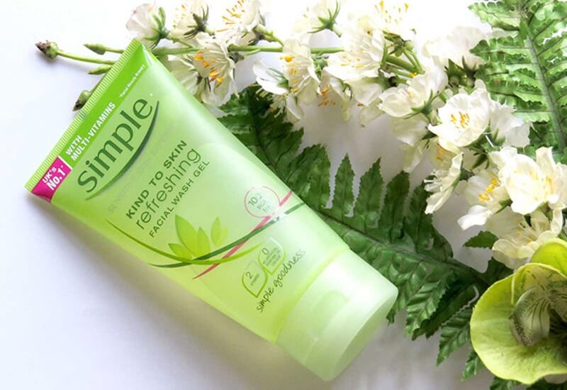 Review sữa rửa mặt Simple có tốt không? - Sen Shop